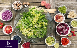 Melting Pot vs. Salad Bowl Cultural Analogy Differences U.S.